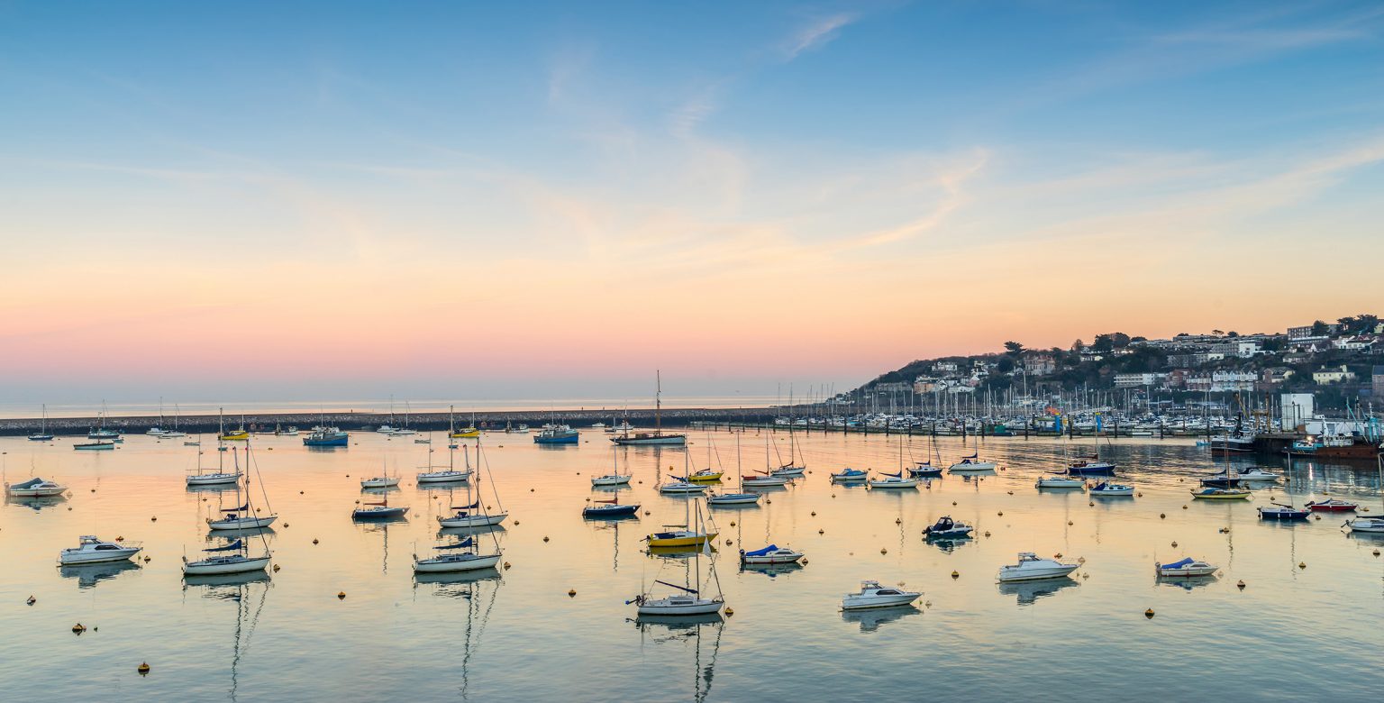 Harbour Lights Devon - Spectacular views of Brixham Harbour
